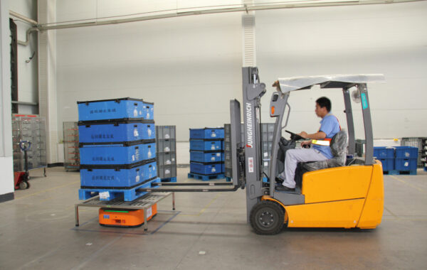 Forklift AGV (AFL) - AMS, Inc